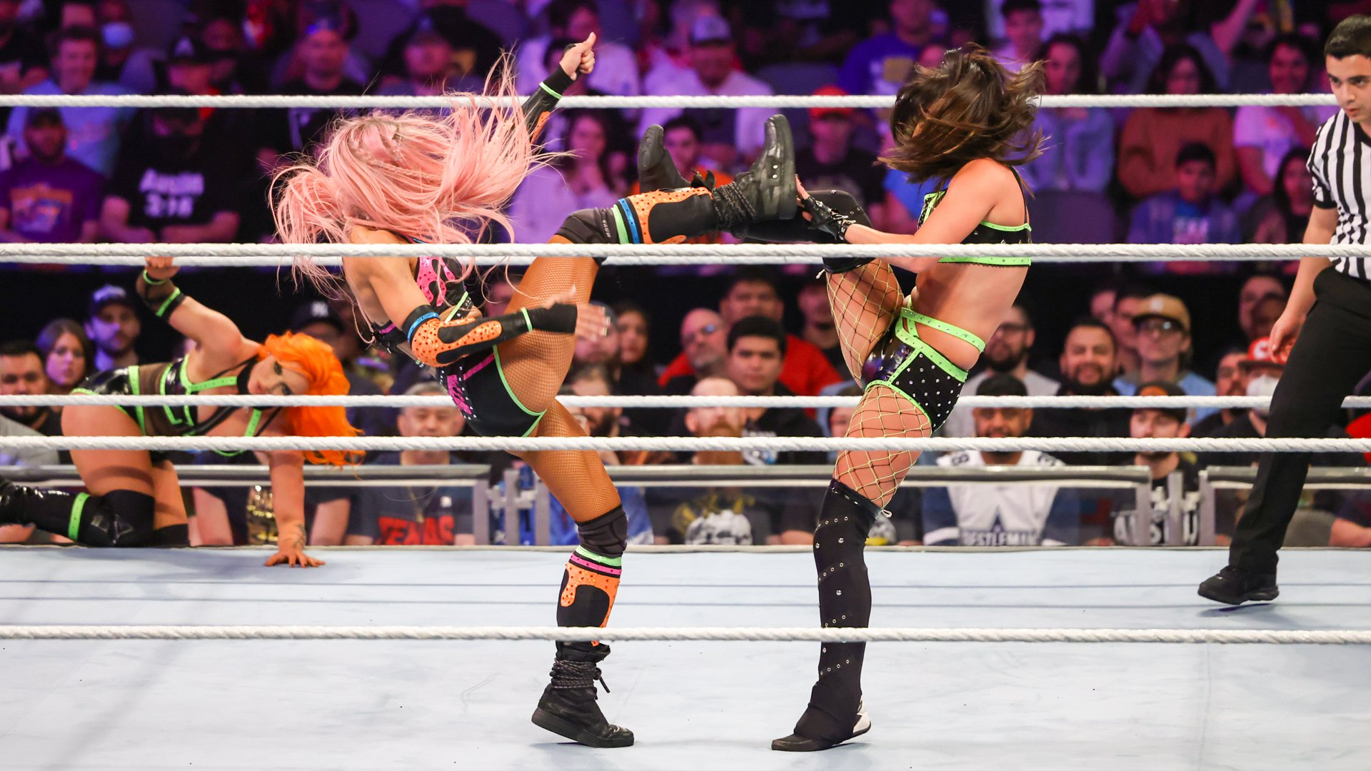 Team Kick Source | Dakota Kai & Evie Fansite & Photos Resource | Dakota ...